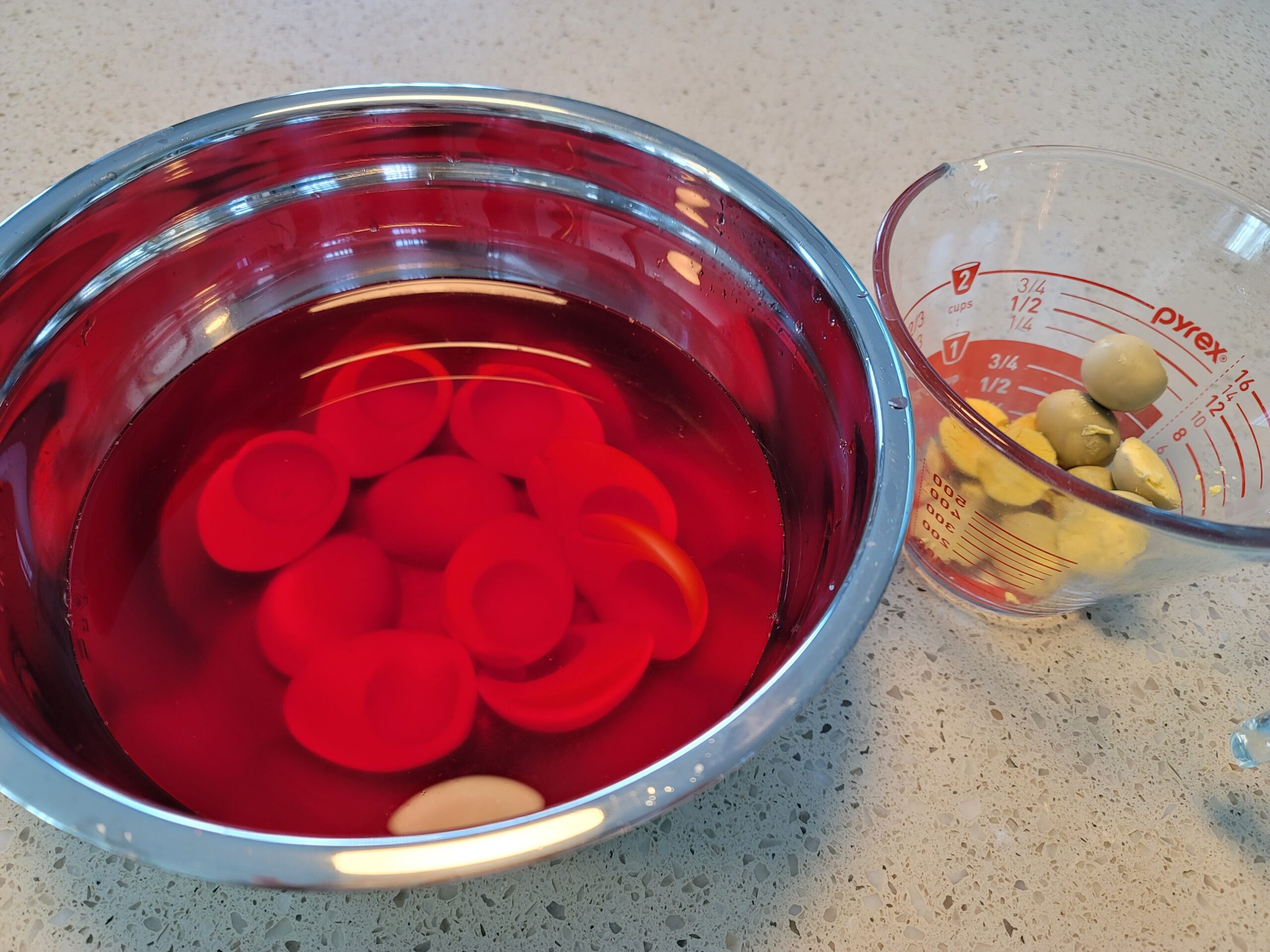 Santa Eggs ⋆ malarkey