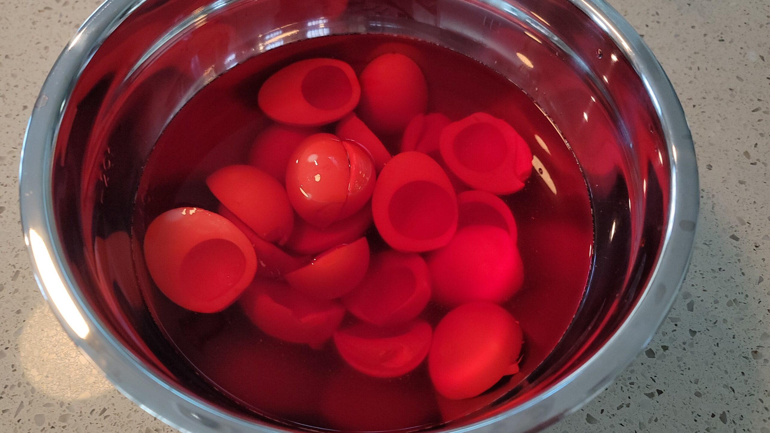 Santa Eggs ⋆ malarkey