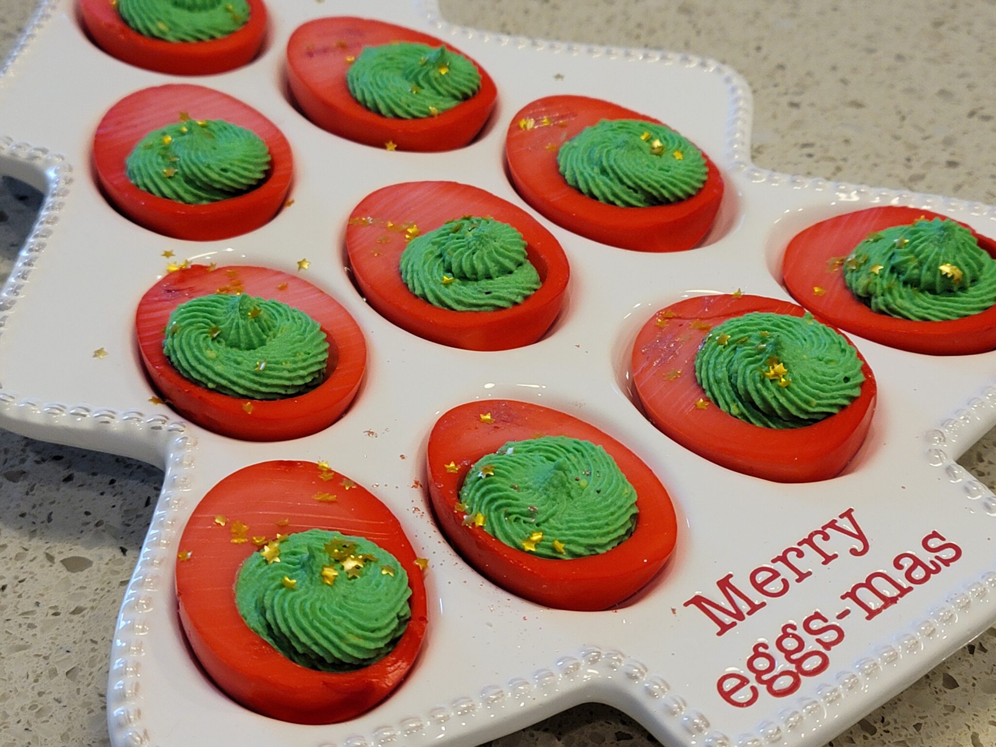 Santa Eggs ⋆ malarkey