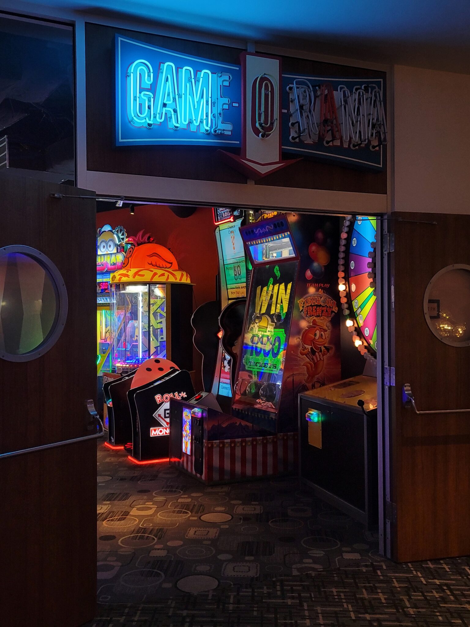 Galaxy Bowling - Universal Studios ⋆ malarkey