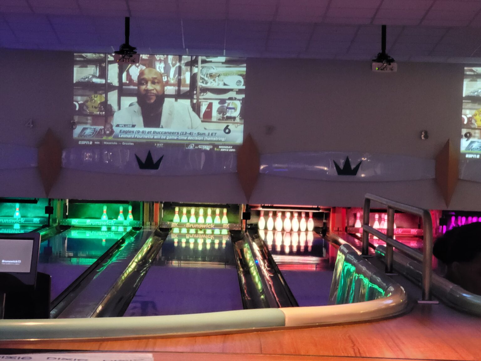 Galaxy Bowling - Universal Studios ⋆ malarkey